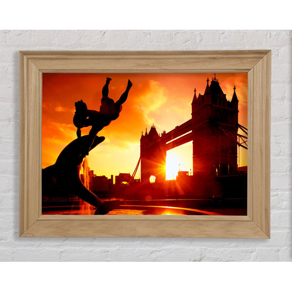 Bright Star London Tower Bridge Statue - Print | Wayfair.co.uk