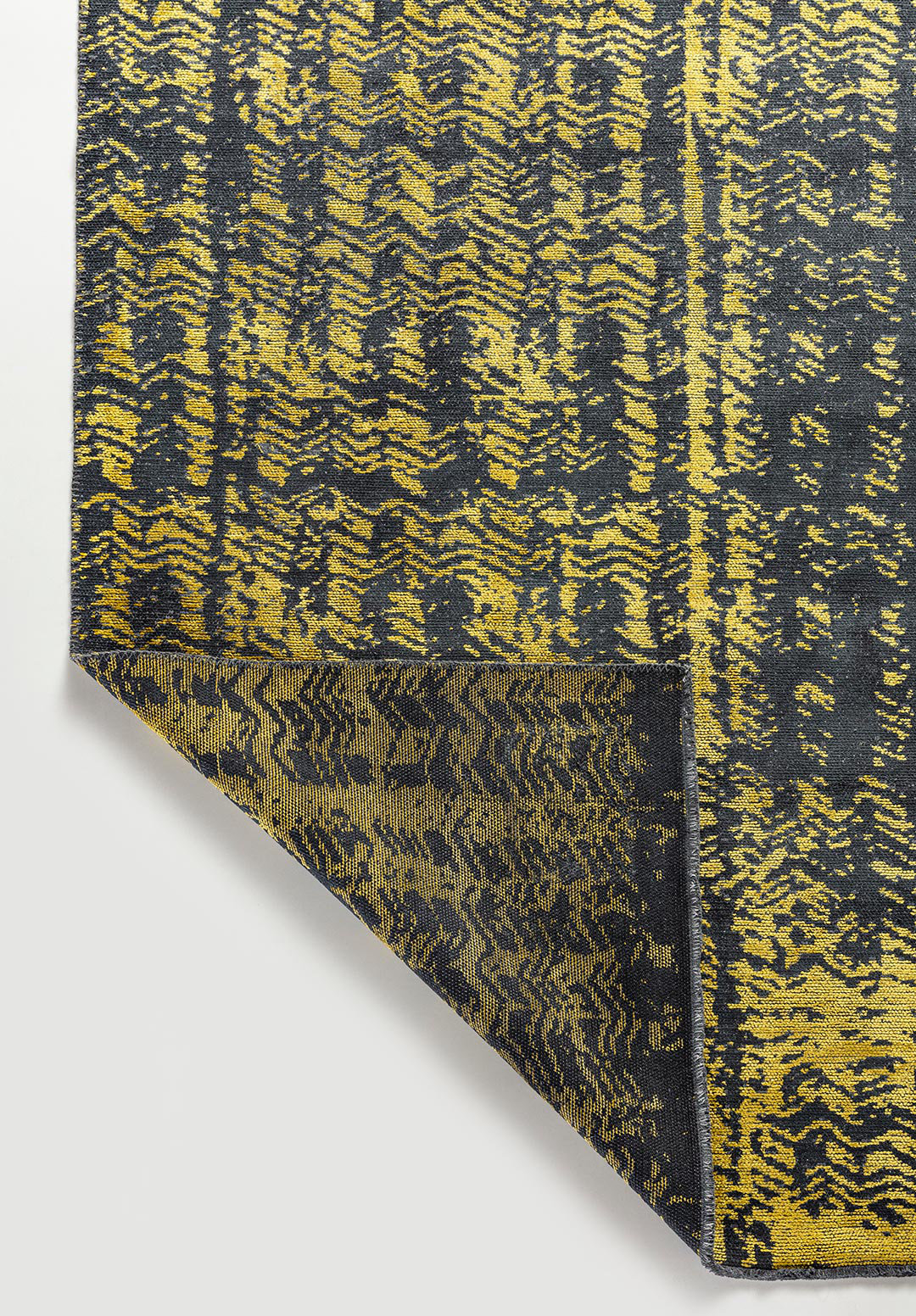 Williston Forge Black Abstract Living Room Rug, Hand Loom using Cotton ...