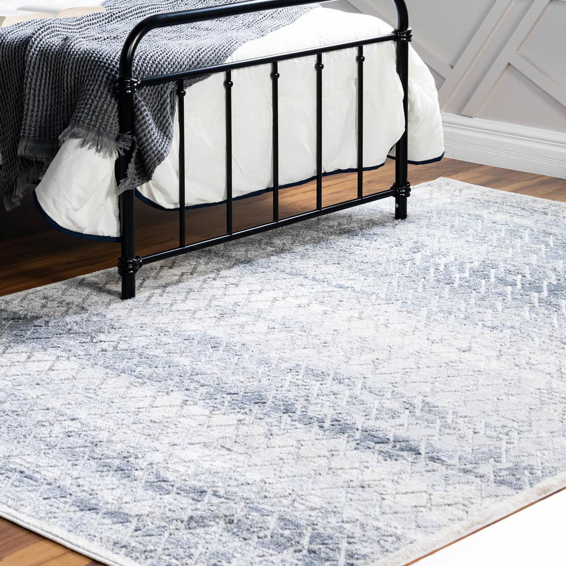 Rugs.com Geometric Gray Area Rug & Reviews | Wayfair