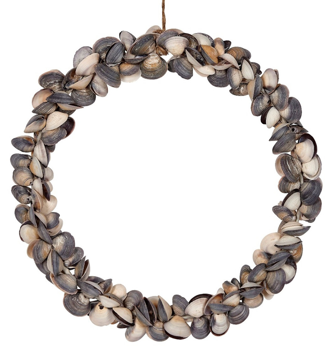 Rosecliff Heights Mixed Cay Cay 10" Shell Wreath | Wayfair
