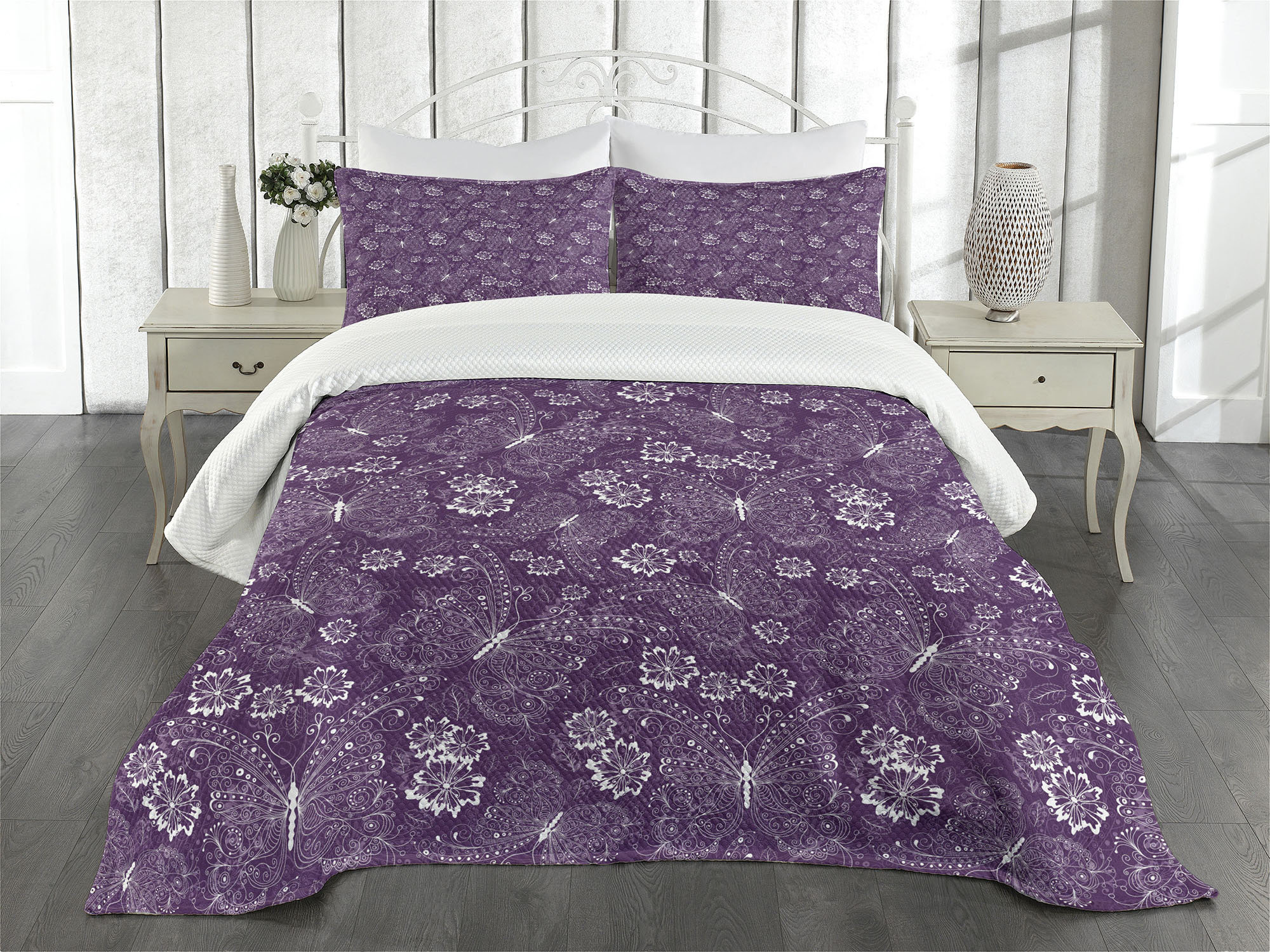 Ambesonne Ambensonne Plum Bedspread Vintage Style White Plum | Wayfair