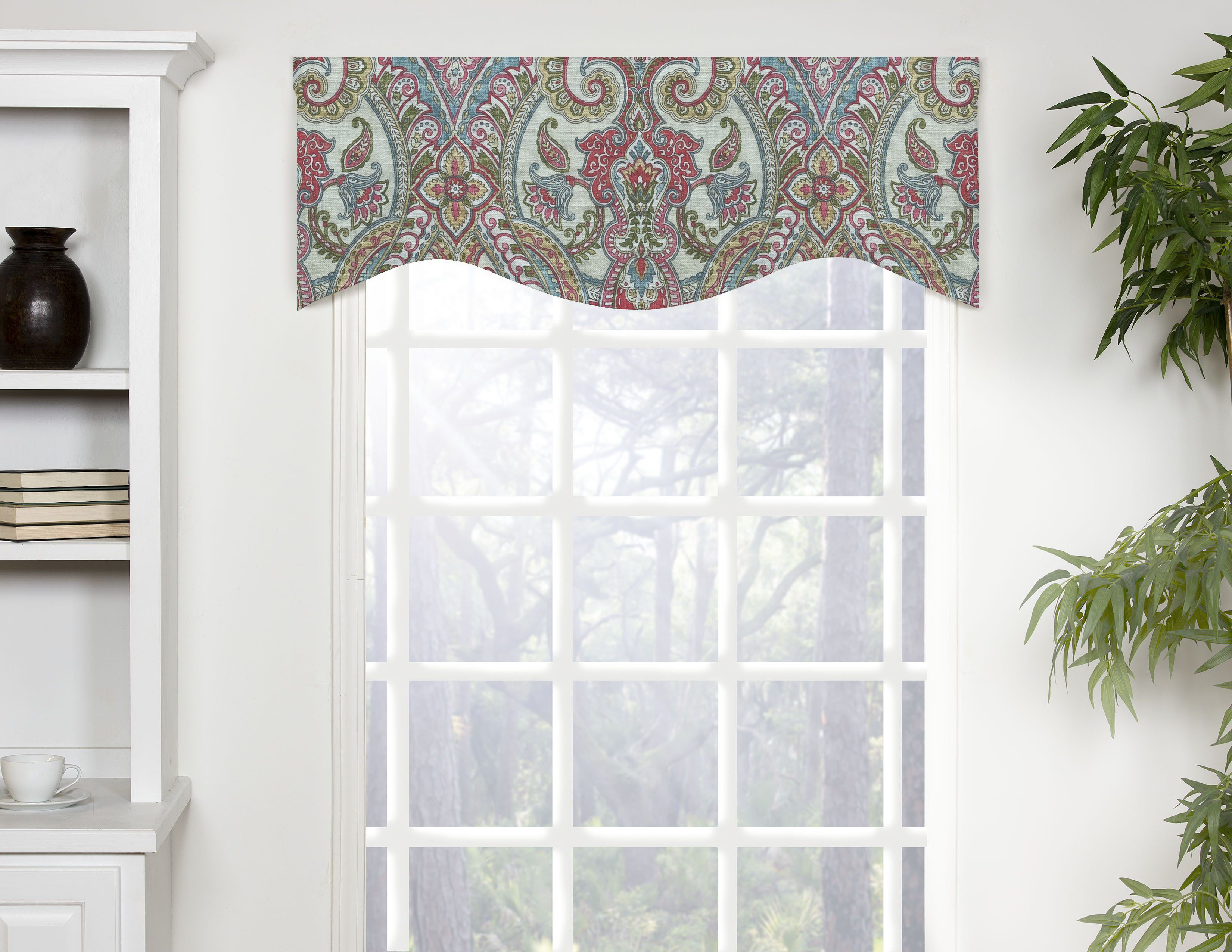 Bungalow Rose Floral Cotton Scalloped 50" Windown Valance in Red/Green ...