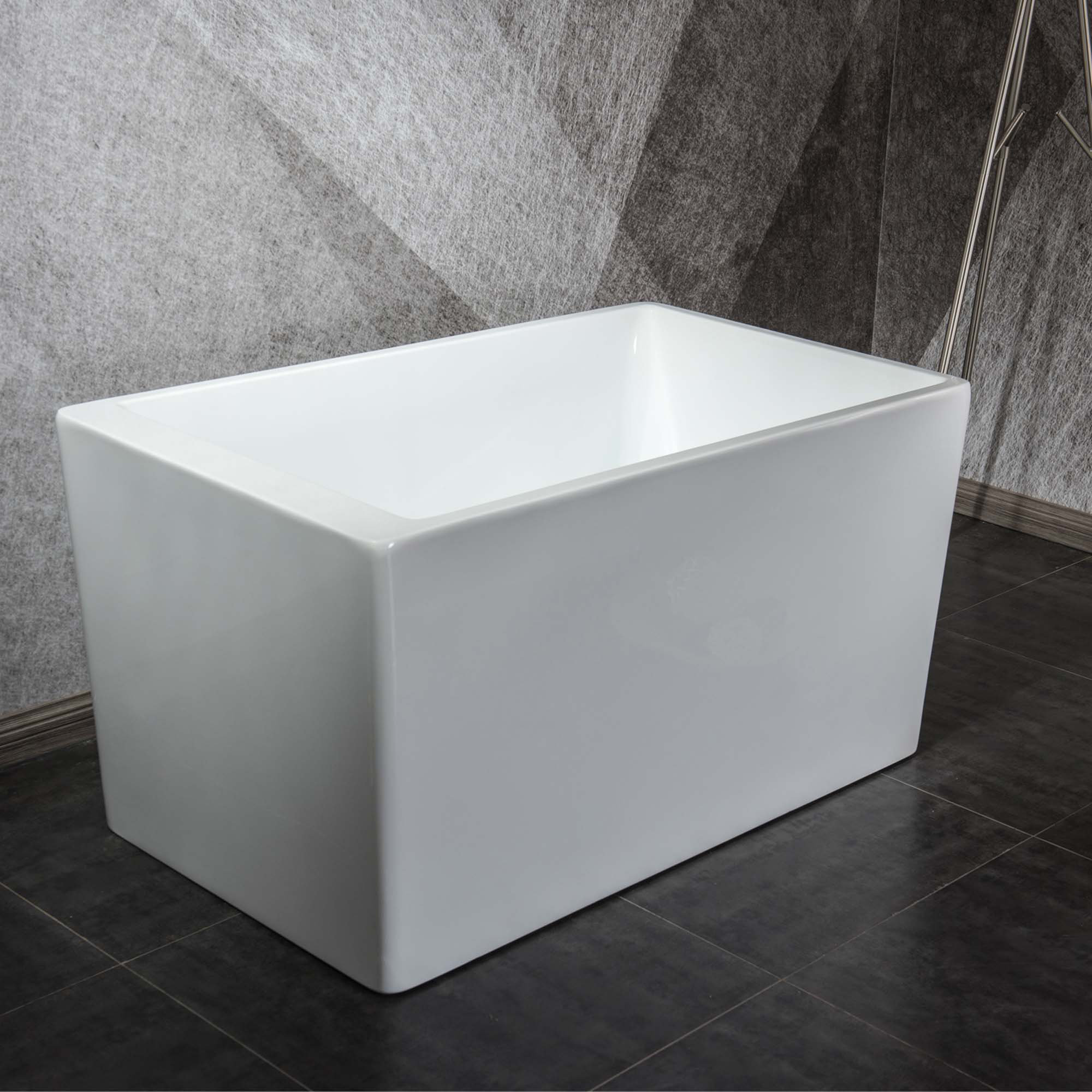 Greenhome Trade Freestanding Acrylic Flatbottom Soaking Tub Bathtub In ...