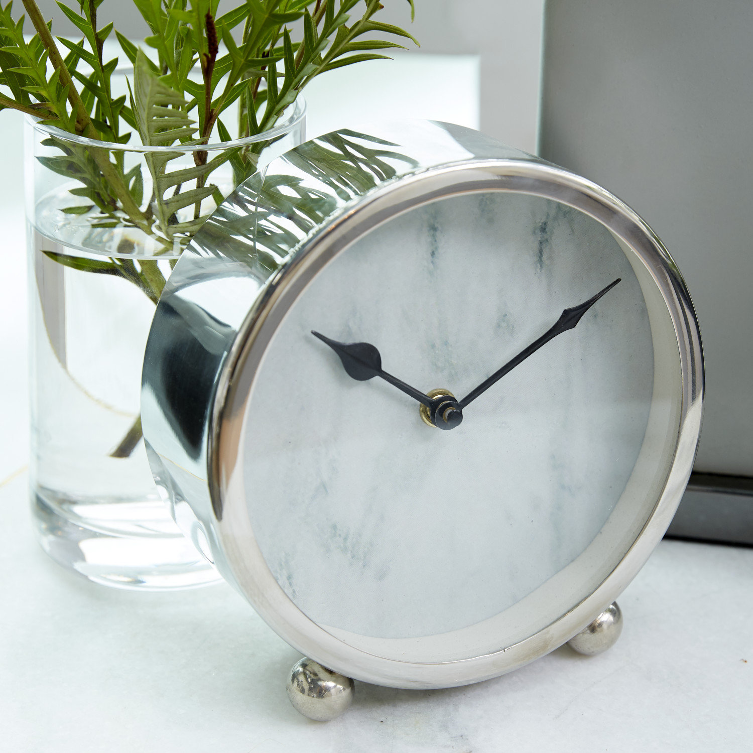 Novogratz Round Metallic Silver Metal Table Clock, 6" X 6" & Reviews ...