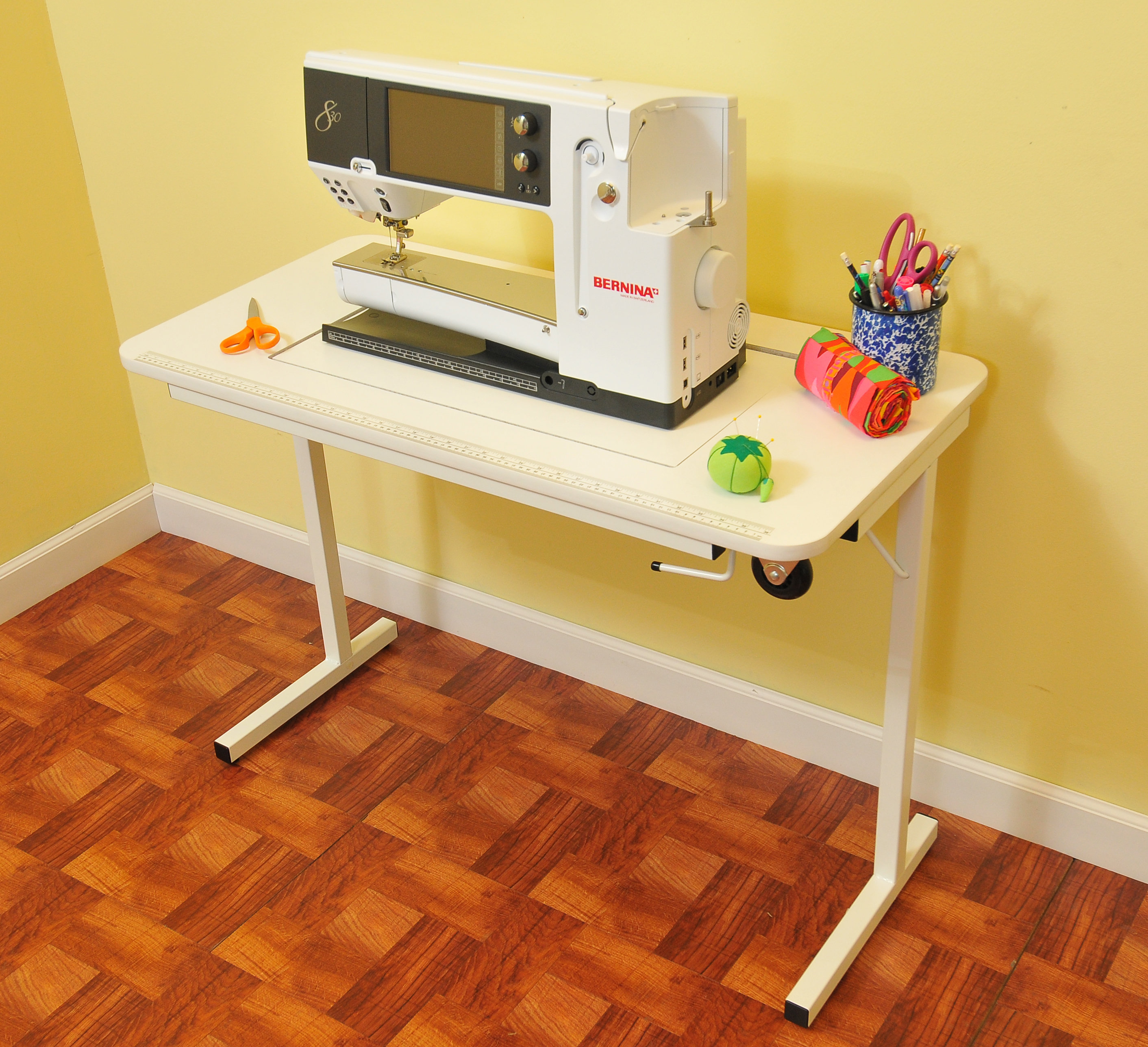 Arrow Sewing Gidget II Sewing Table with Manual Machine Lift by Arrow ...