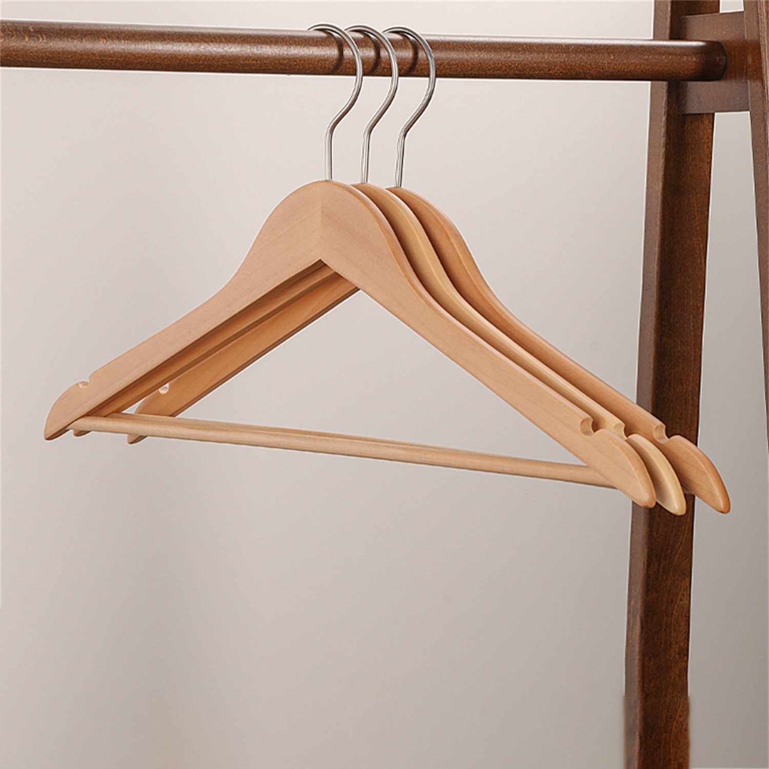 Meta Tarmor Luxewood Rotating Hanger | Wayfair