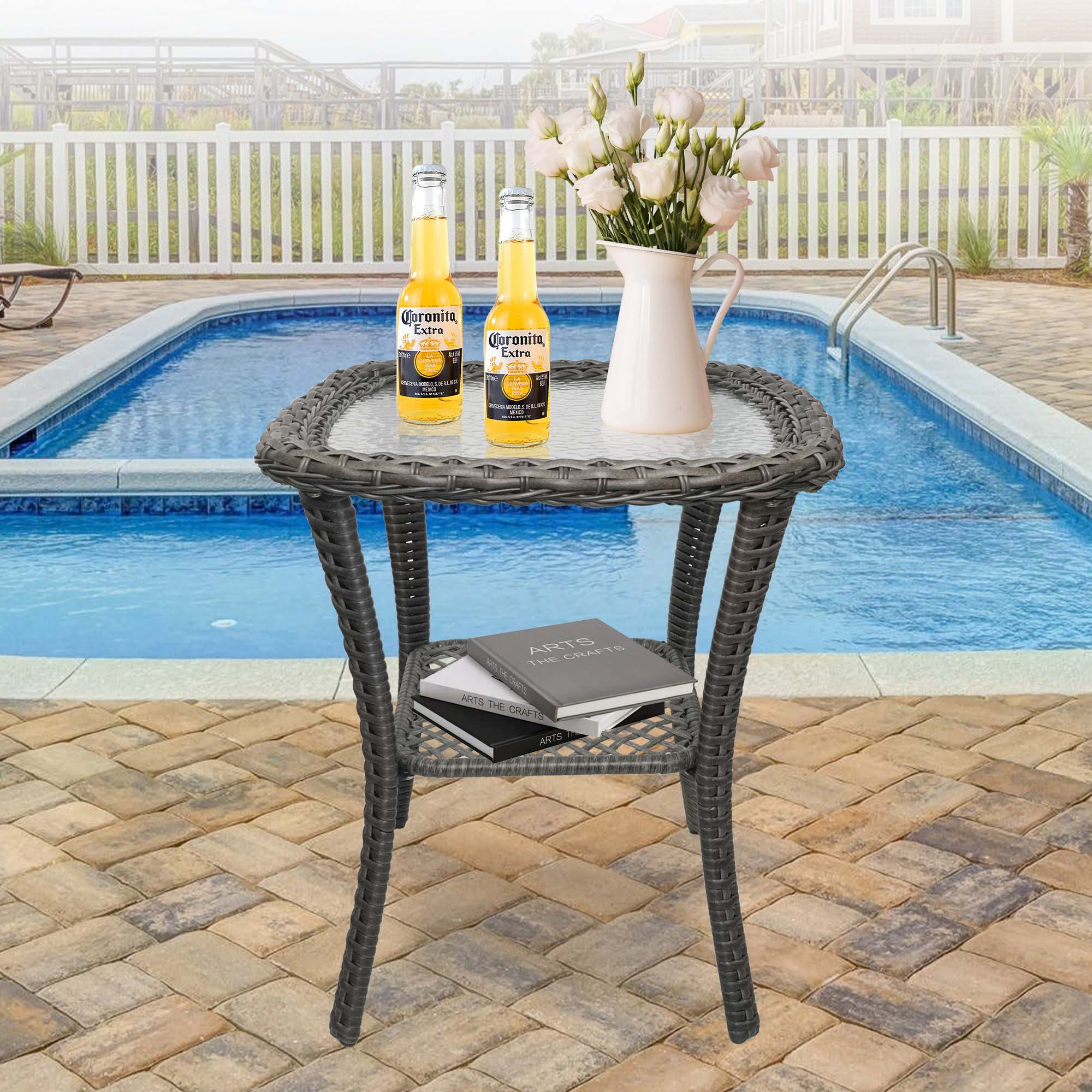 Winston Porter Table d'appoint d'extérieur ronde 20 po Rewerts et ...