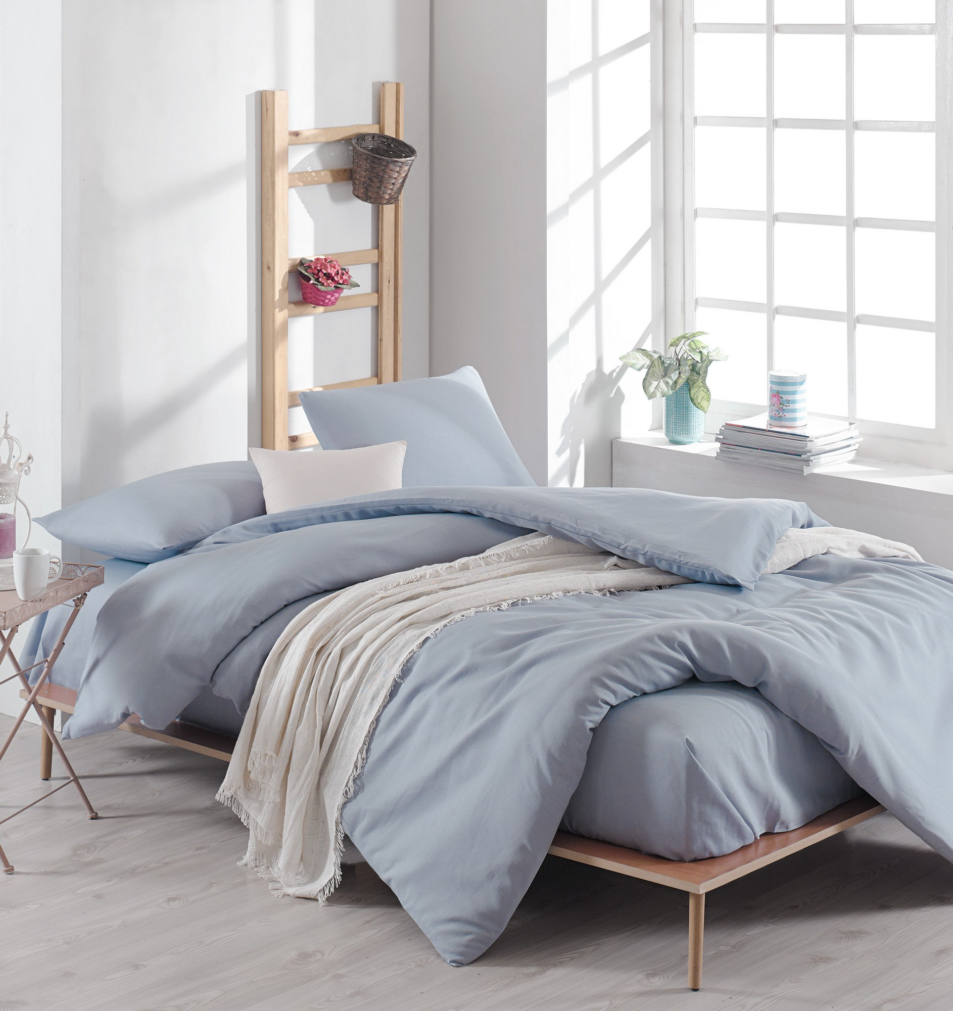 Asir Group INC Emeteria Blue Cotton Blend Modern & Contemporary 4 Piece ...