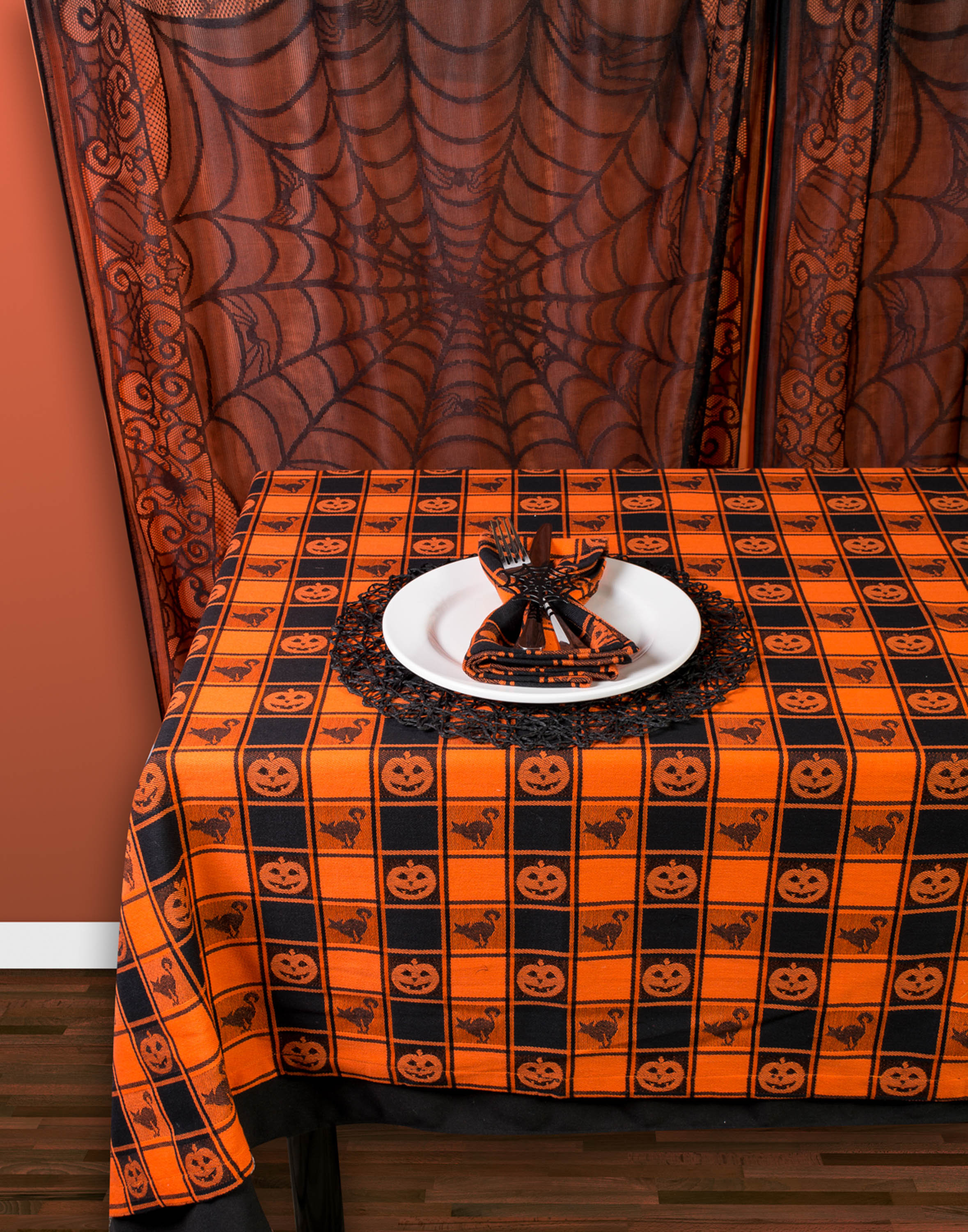 The Holiday Aisle® Twitchell Woven Tablecloth & Reviews | Wayfair