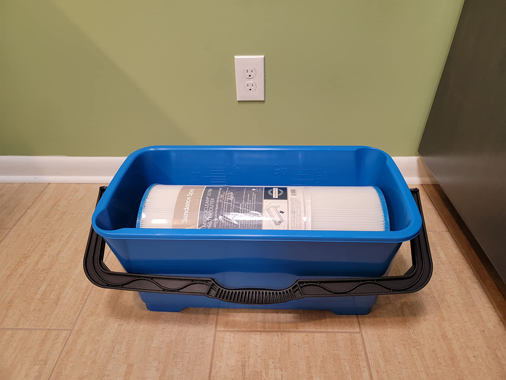 Rebrilliant Plastic / Acrylic Bucket | Wayfair