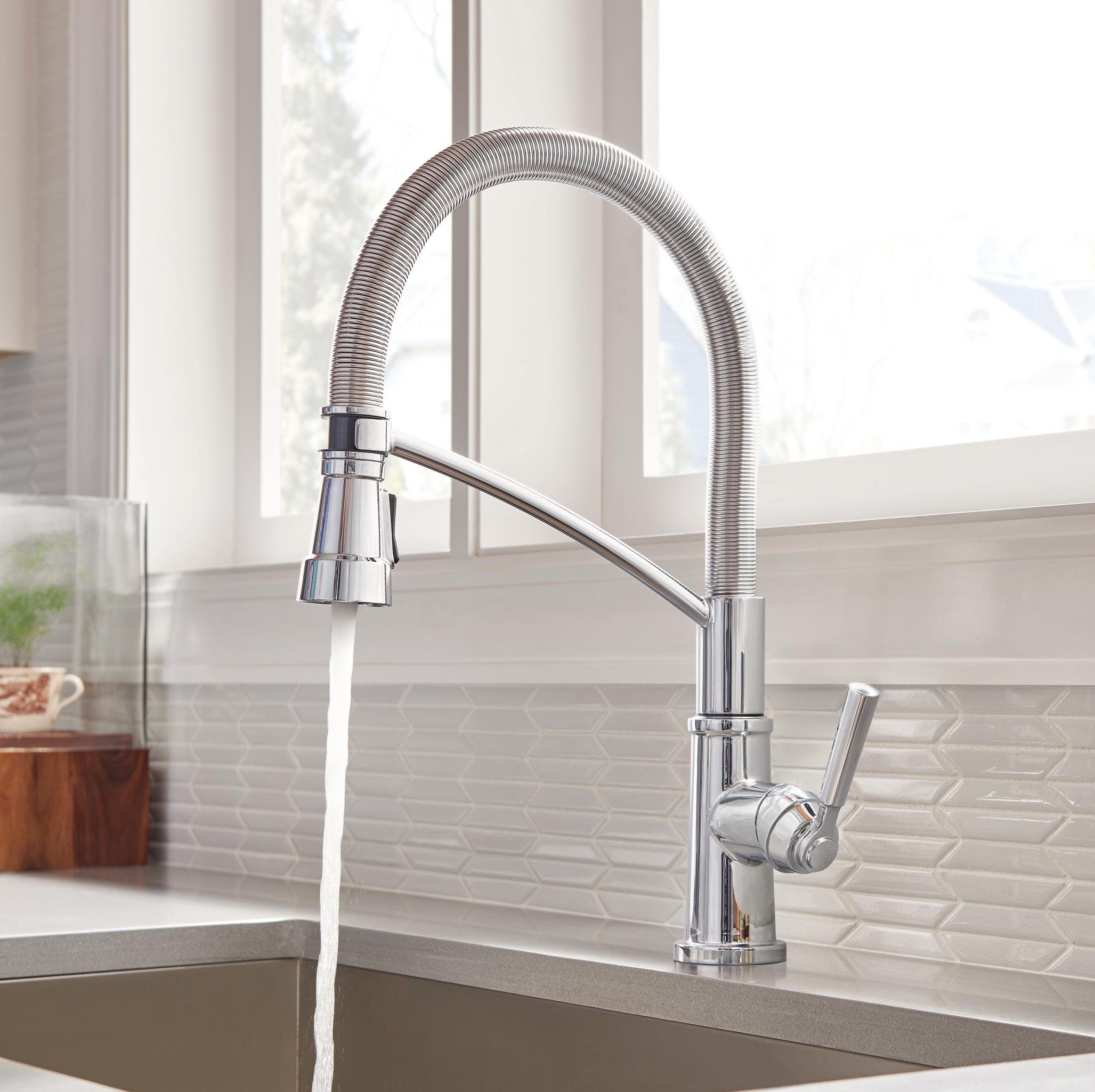 Peerless Faucets Westchester Spring Spout Pull Down Single Handle ...