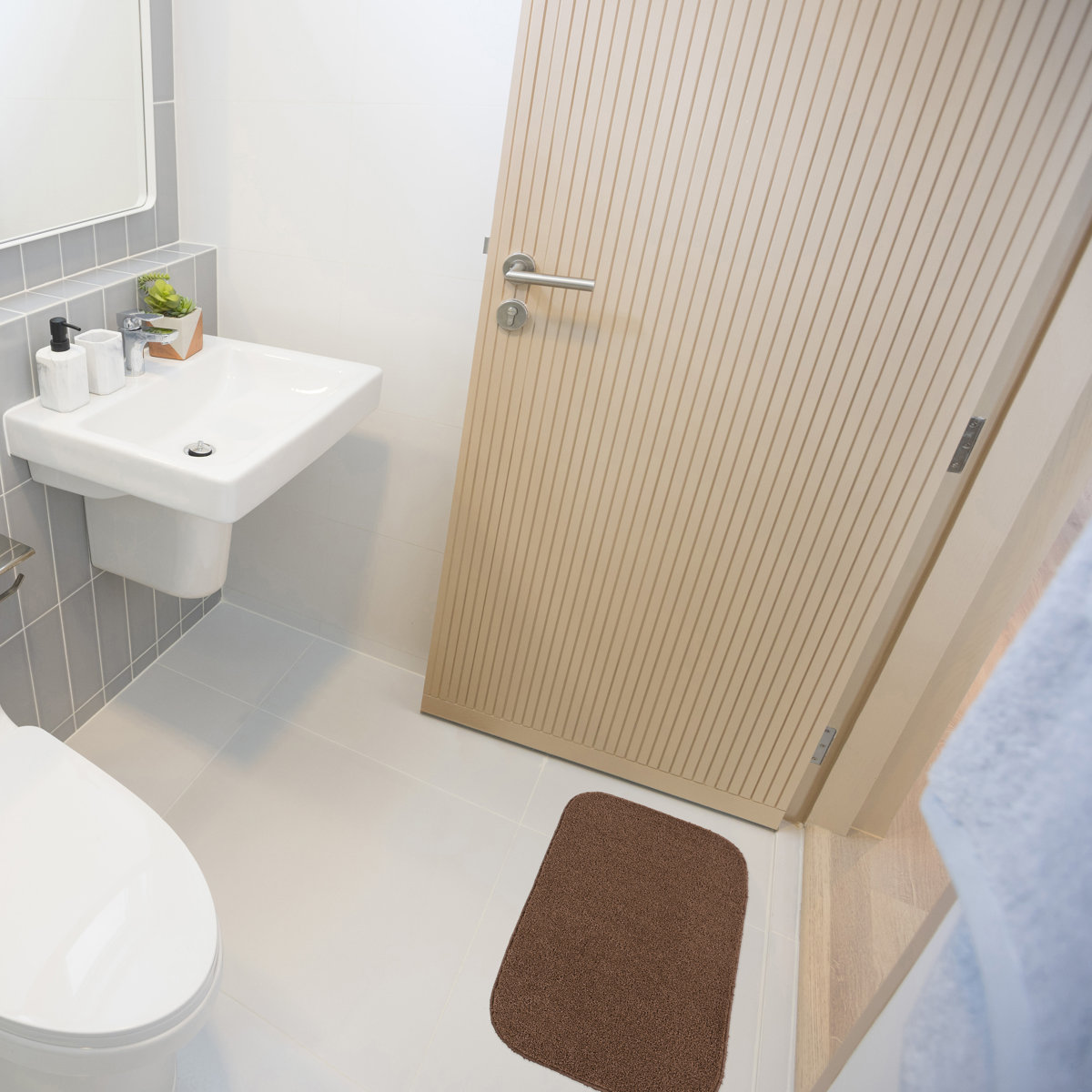 Ebern Designs Plush Machine Washable Bath Rug Cinnamon | Wayfair