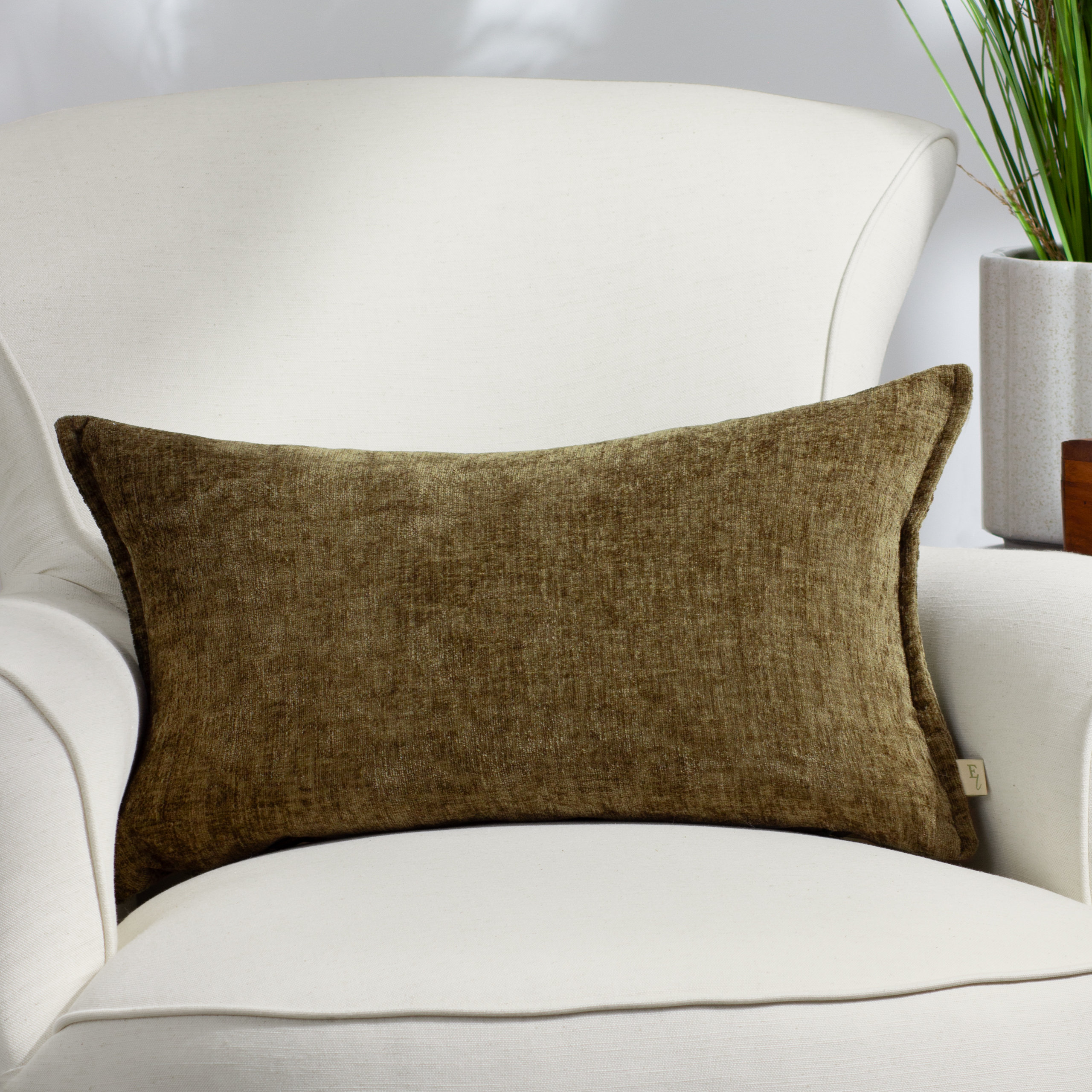 Evans Lichfield Buxton Feather Rectangular Scatter Cushion with Filling ...