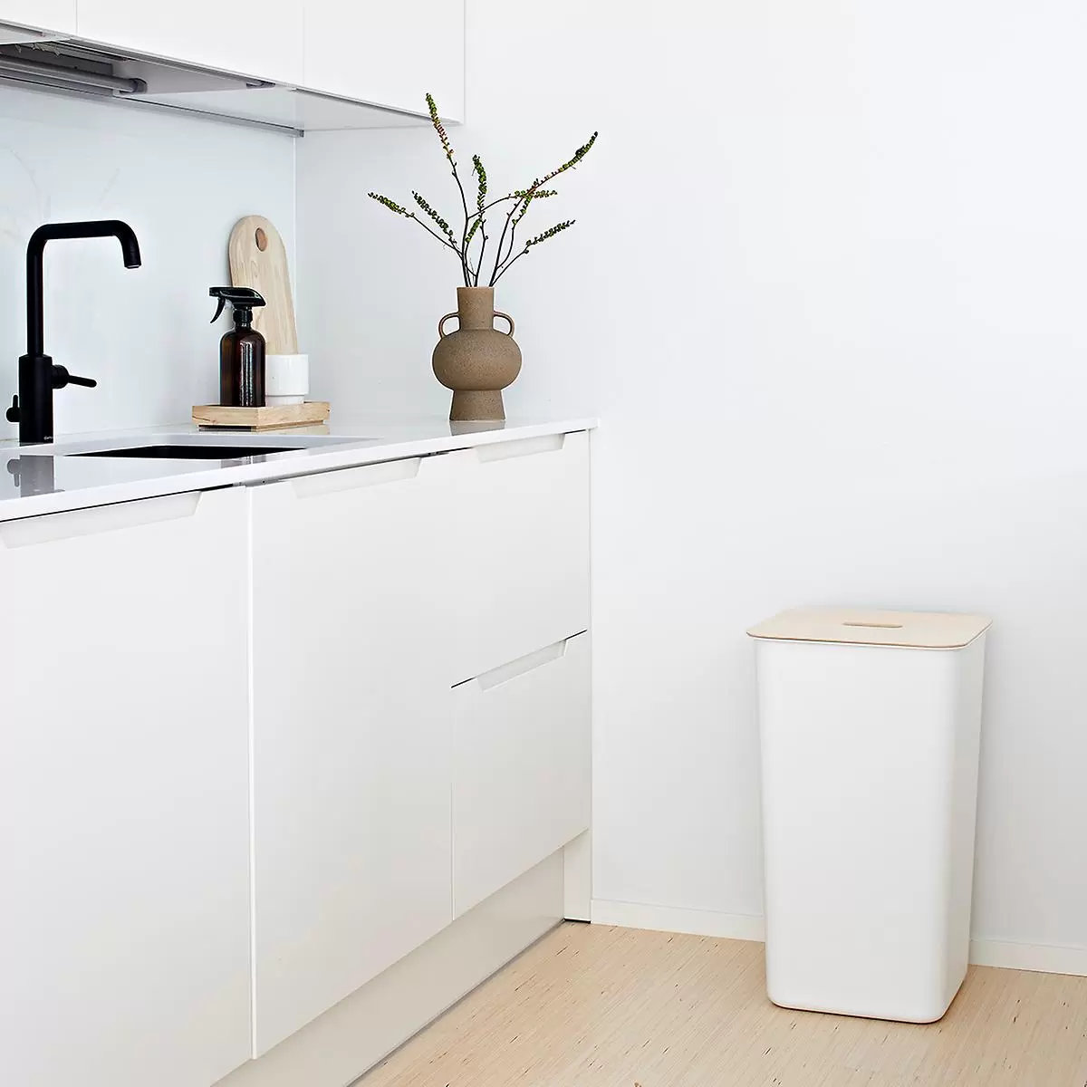HOME FOCUS, LLC 12.6 Gallon Collect Recycling Trash Can with Bamboo Lid ...