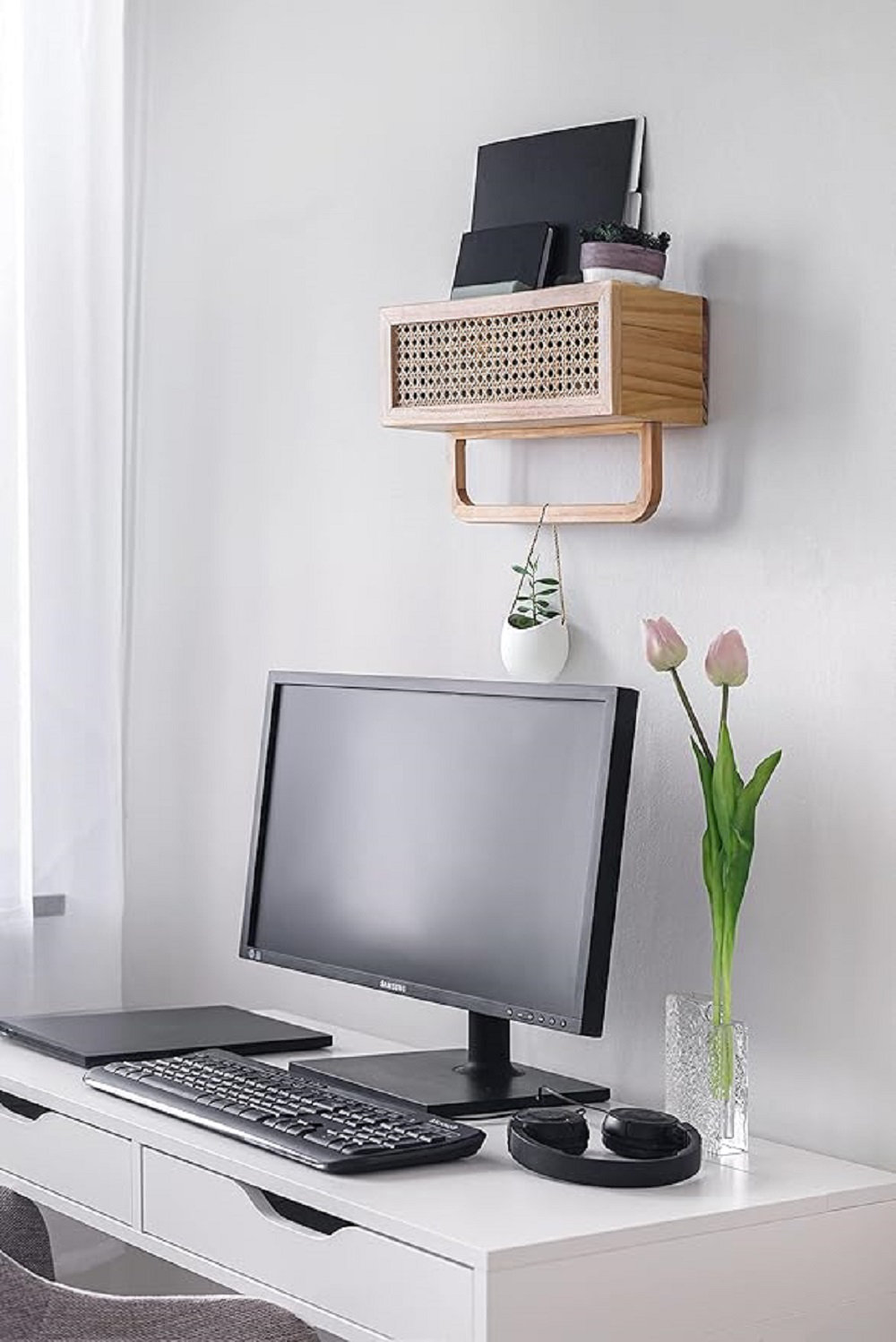 Bay Isle Home™ Tablette flottante en bois en rotin avec support à ...