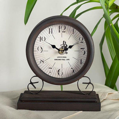 black table clock