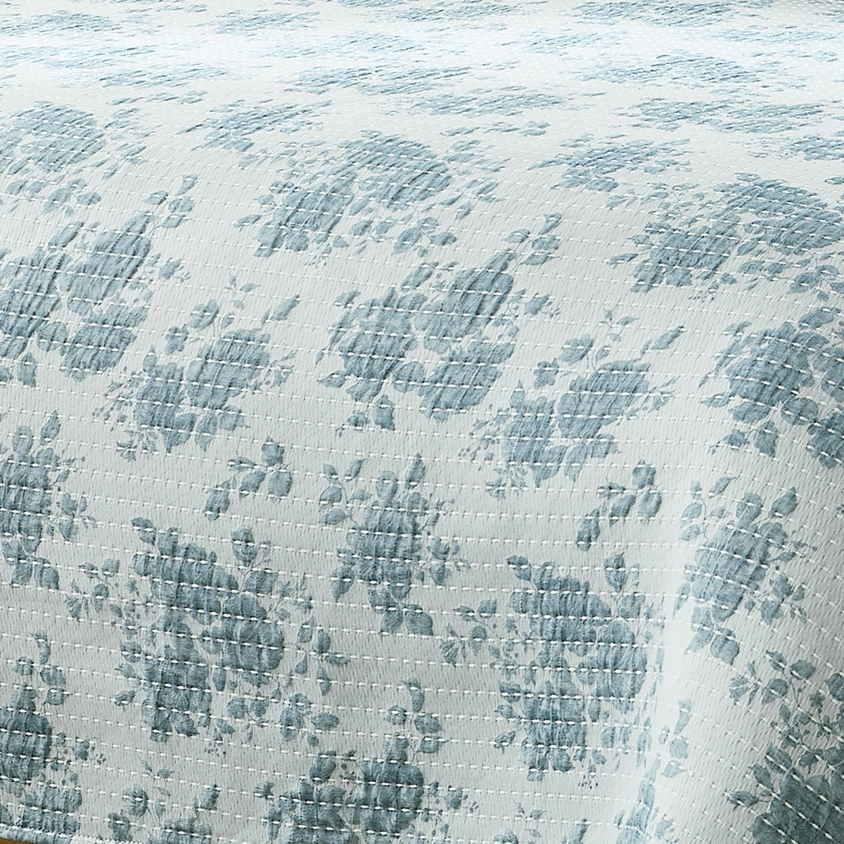 Special Edition by Lush Decor Rose Garden Pick Stitch Jacquard ...