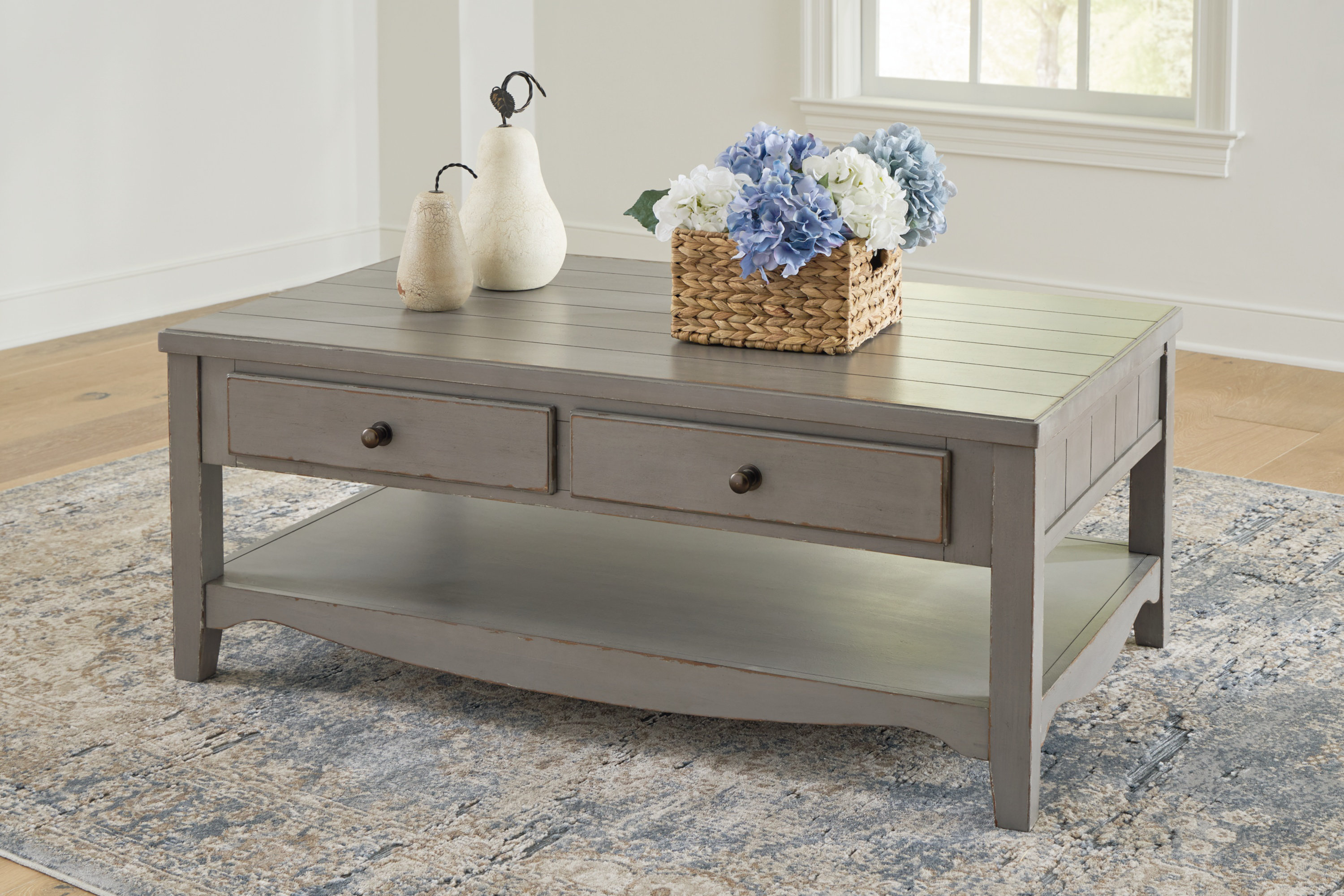 Latitude Run® Table basse à 4 pieds avec rangement Rigell - Wayfair Canada