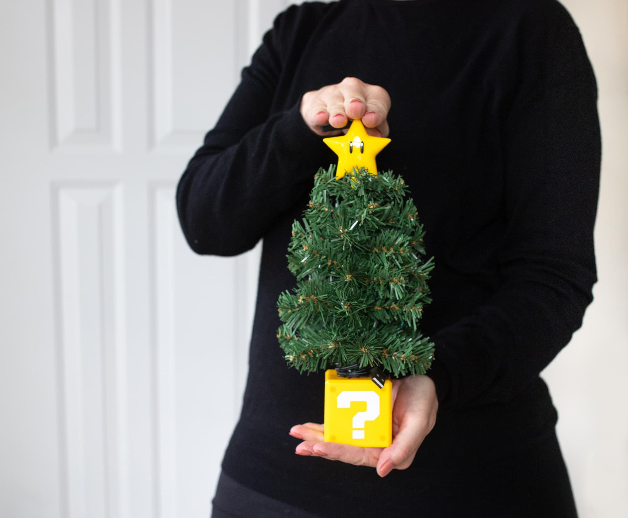 Halo Super Mario Bros. Super Star Led Usb-powered Light-up Desktop ...