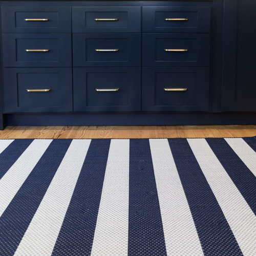 Breakwater Bay Mcrae Machine Woven Navy Indoor/Outdoor Rug & Reviews ...