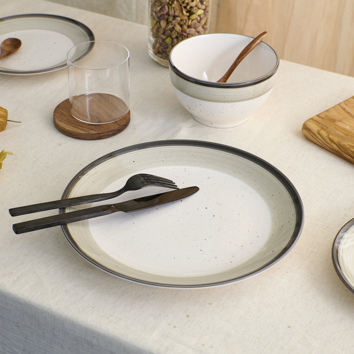 Earth & Clay Harlow 24-Piece Dinnerware Set Earthenware & Reviews | Wayfair