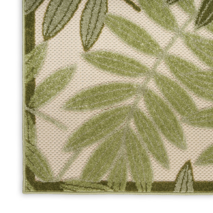 Winston Porter Nivia Floral Indoor/Outdoor Rug & Reviews | Wayfair