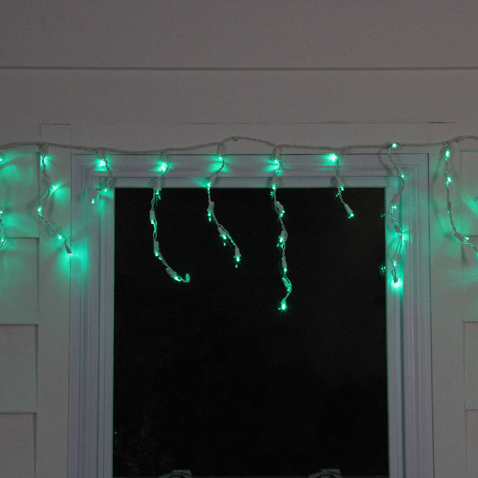 The Holiday Aisle® 70 Green LED Wide Angle Icicle Christmas Lights - 5. ...