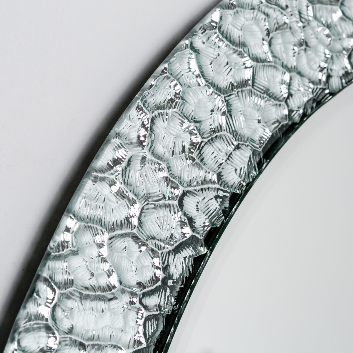 House of Hampton Baily Jewel Oval Beveled Accent Mirror & Reviews ...
