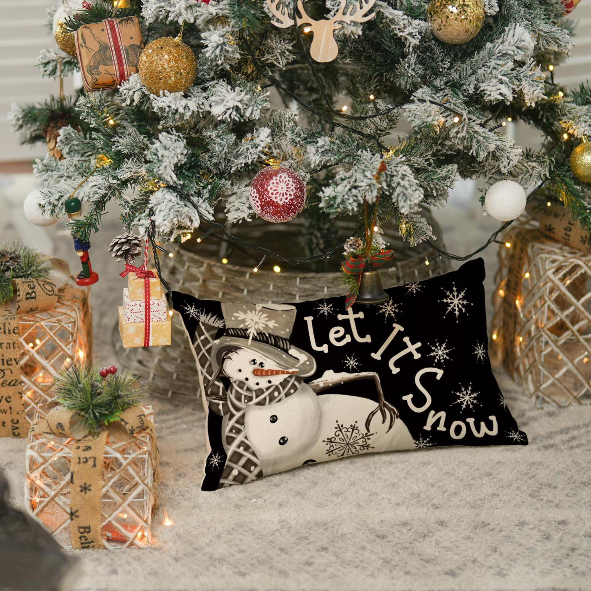 CasaHub Christmas Winter Polka Dot Snowman I Smell Snow Throw Pillow ...