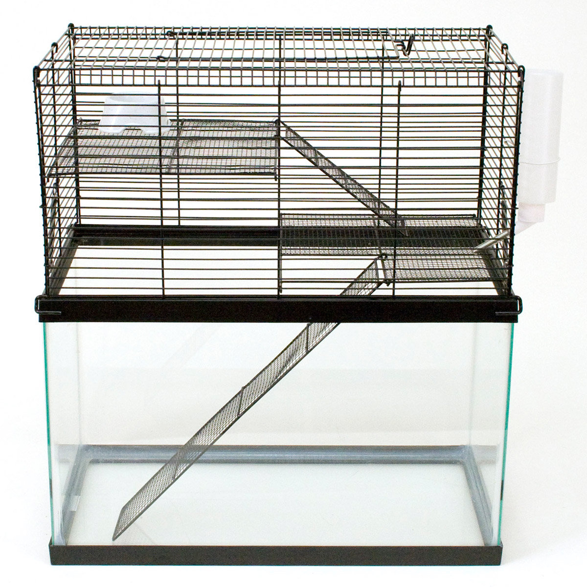 Tucker Murphy Pet™ Challen Chew Proof High Rise Small Animal Cage ...