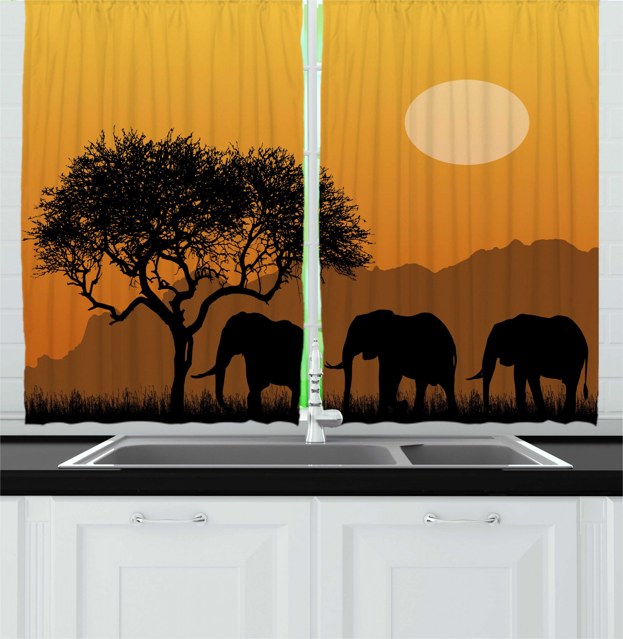 East Urban Home 2 Piece Safari Illustration of Typical African ...