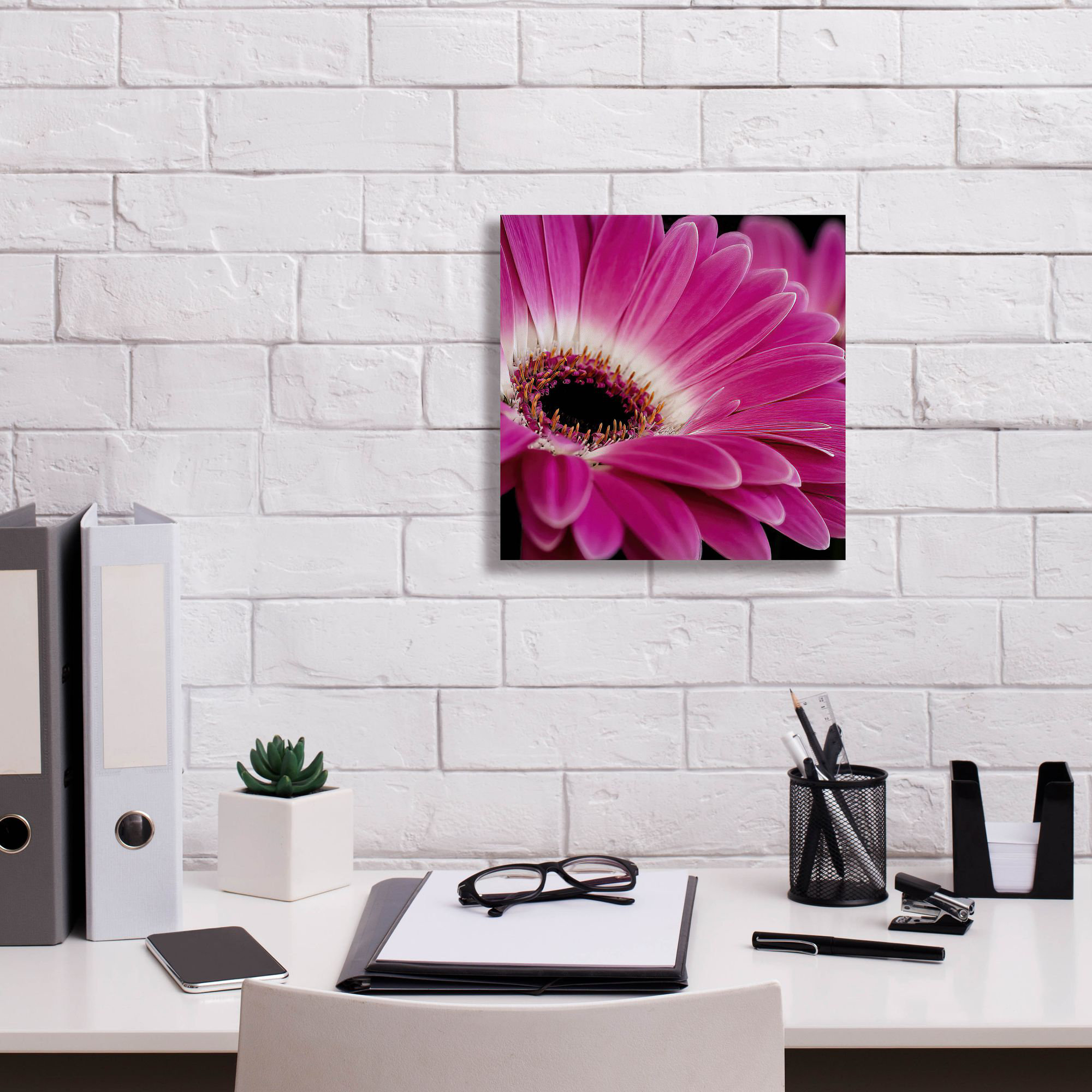 Latitude Run® 'Gerbera Daisy' By Pamela Plummer, Canvas Wall Art ...