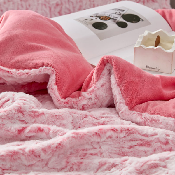 Coma Inducer Shortcake - Coma Inducer Oversized Comforter Set ...