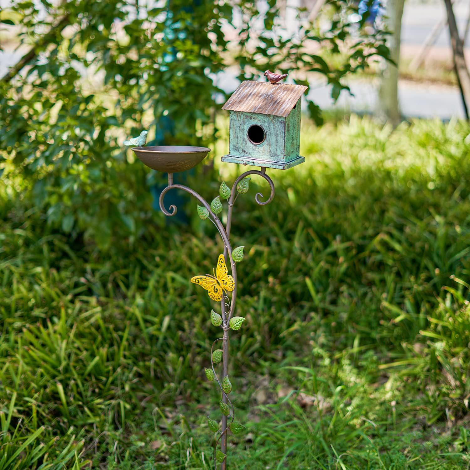 August Grove Bird Baths and BirdHouses with Pole, Distressed Metal Bird ...