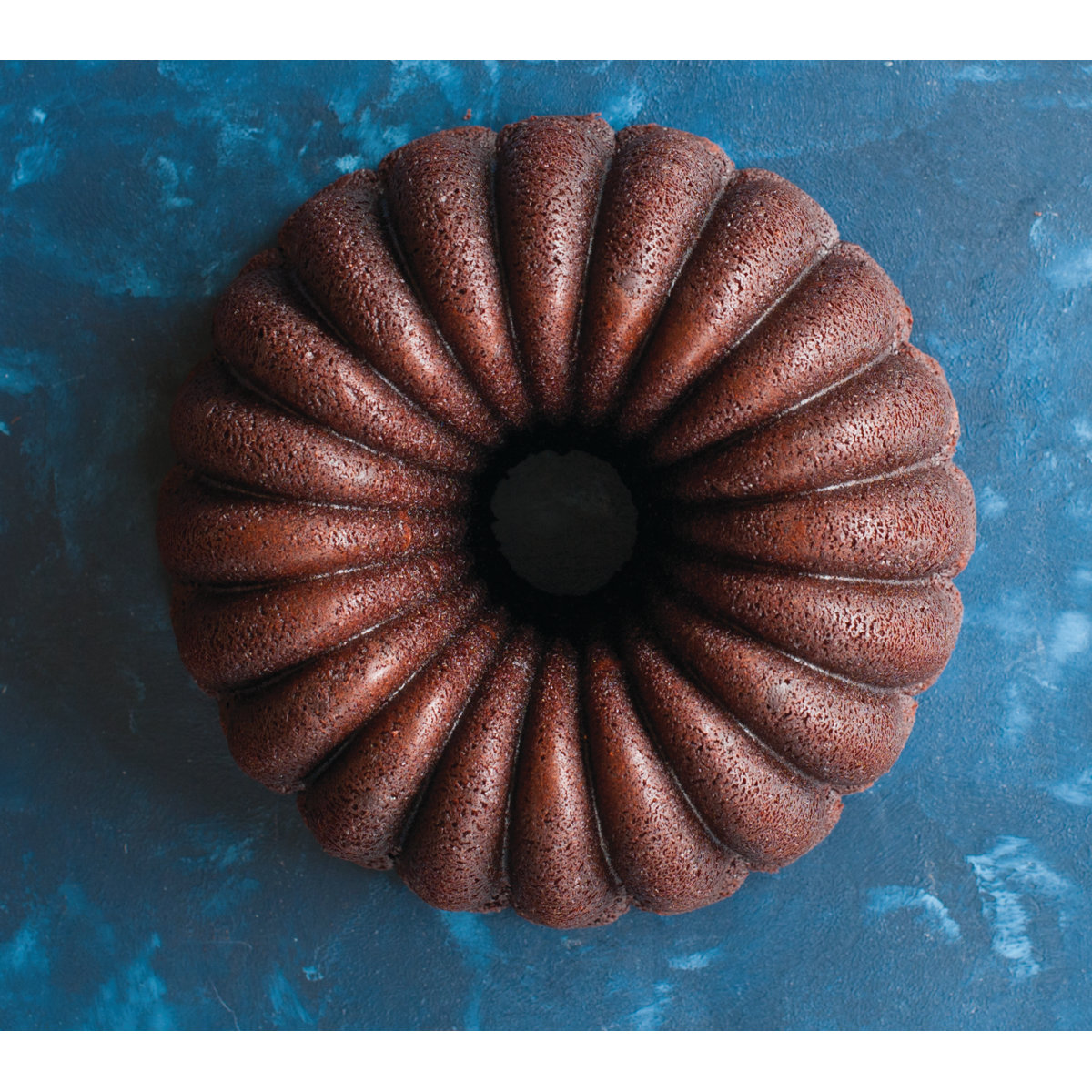 Nordic Ware Non-Stick Round Elegant Party Bundt Cake Pan & Reviews ...