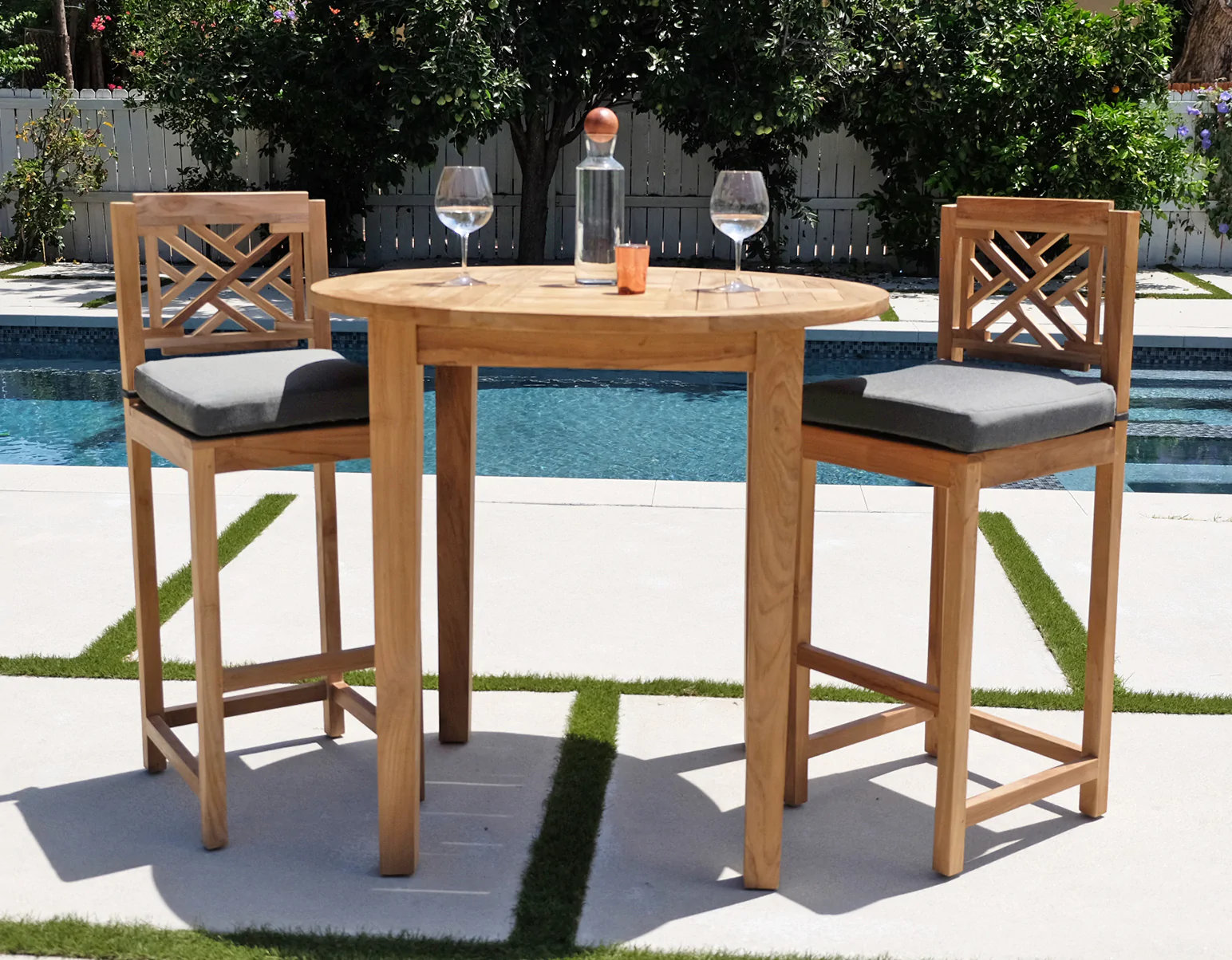 Willow Creek Designs Huntington Round 2 - Person 40'' Long Teak Bar ...