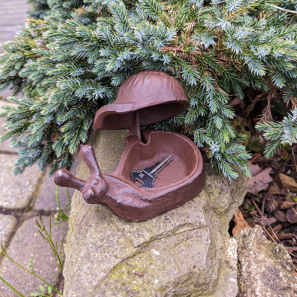 Arlmont & Co. Garden Snail Cast Iron Hide A Spare House Key Door Lock ...