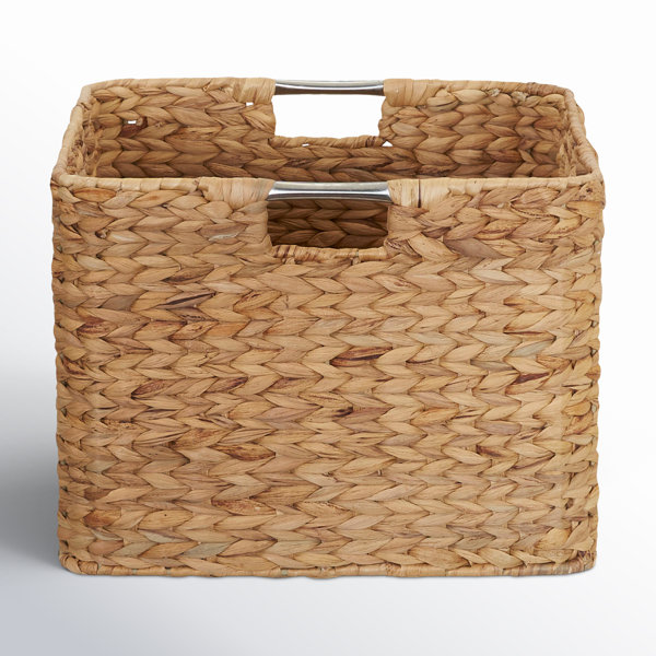 Household Essentials Intricate Durable Sturdy Wicker General Basket ...