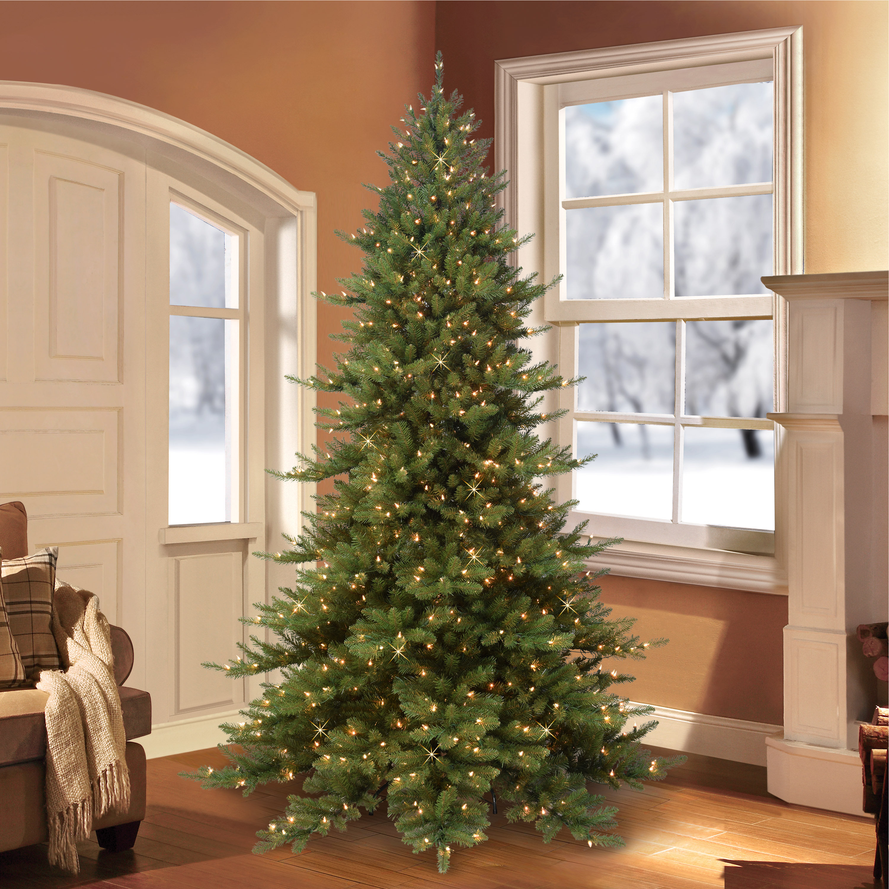 The Holiday Aisle® Green Feather Artificial Christmas Tree with 600 ...