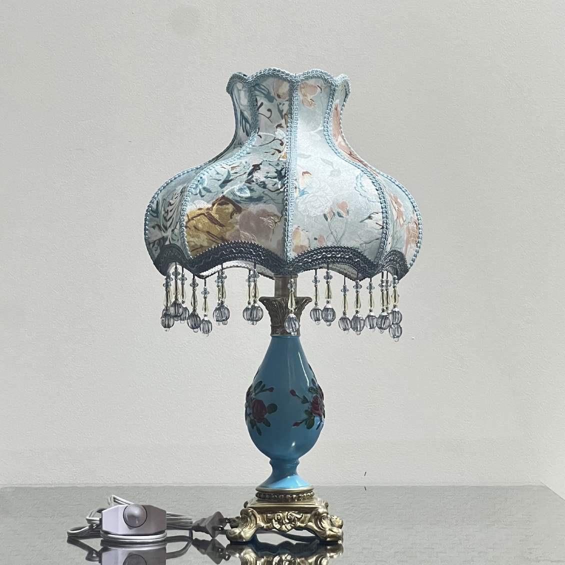 House of Hampton Vintage Table Lamp Victorian-style Bedside Lamp H20 ...