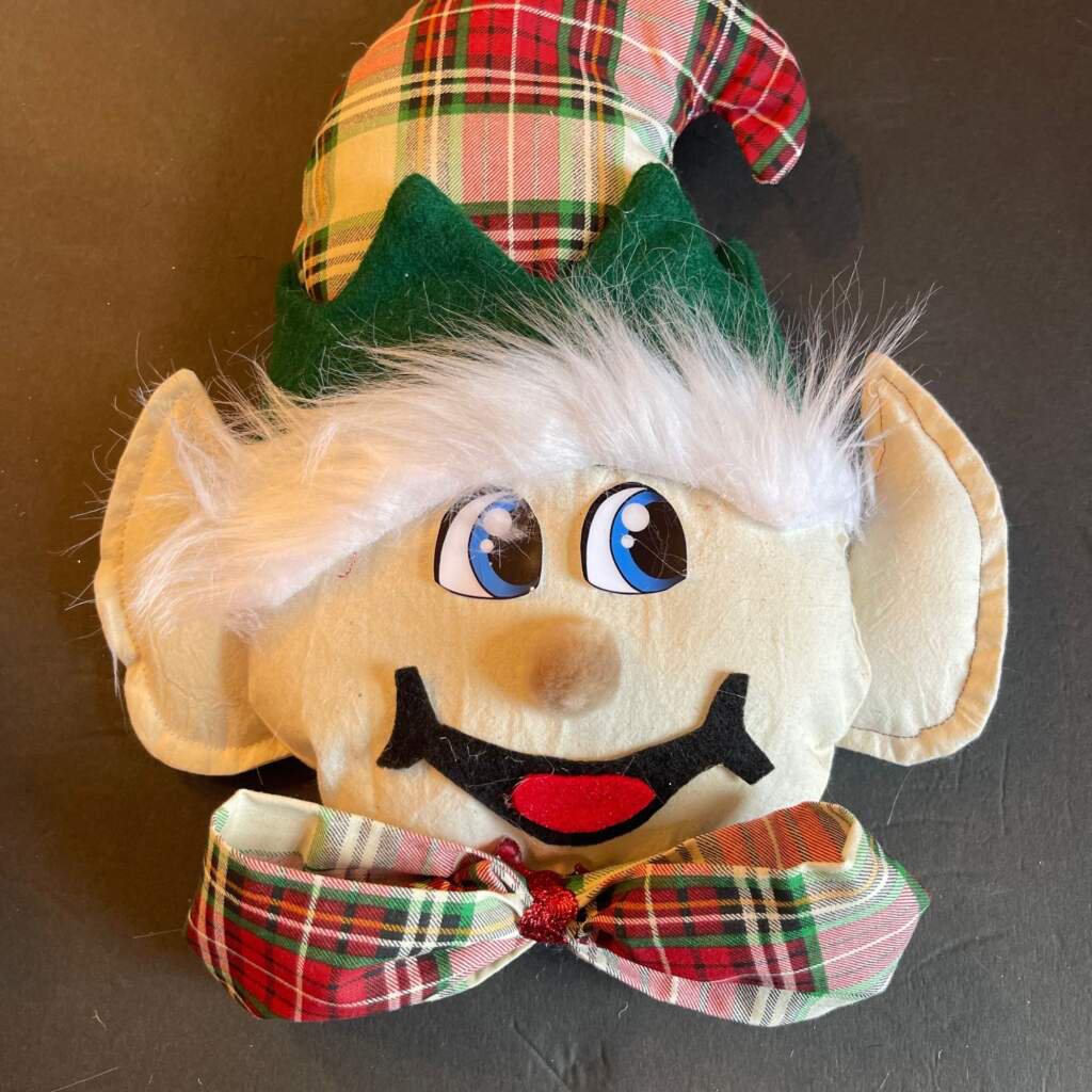 The Holiday Aisle® ELF FACE WREATH ATTACHMENT - Wayfair Canada