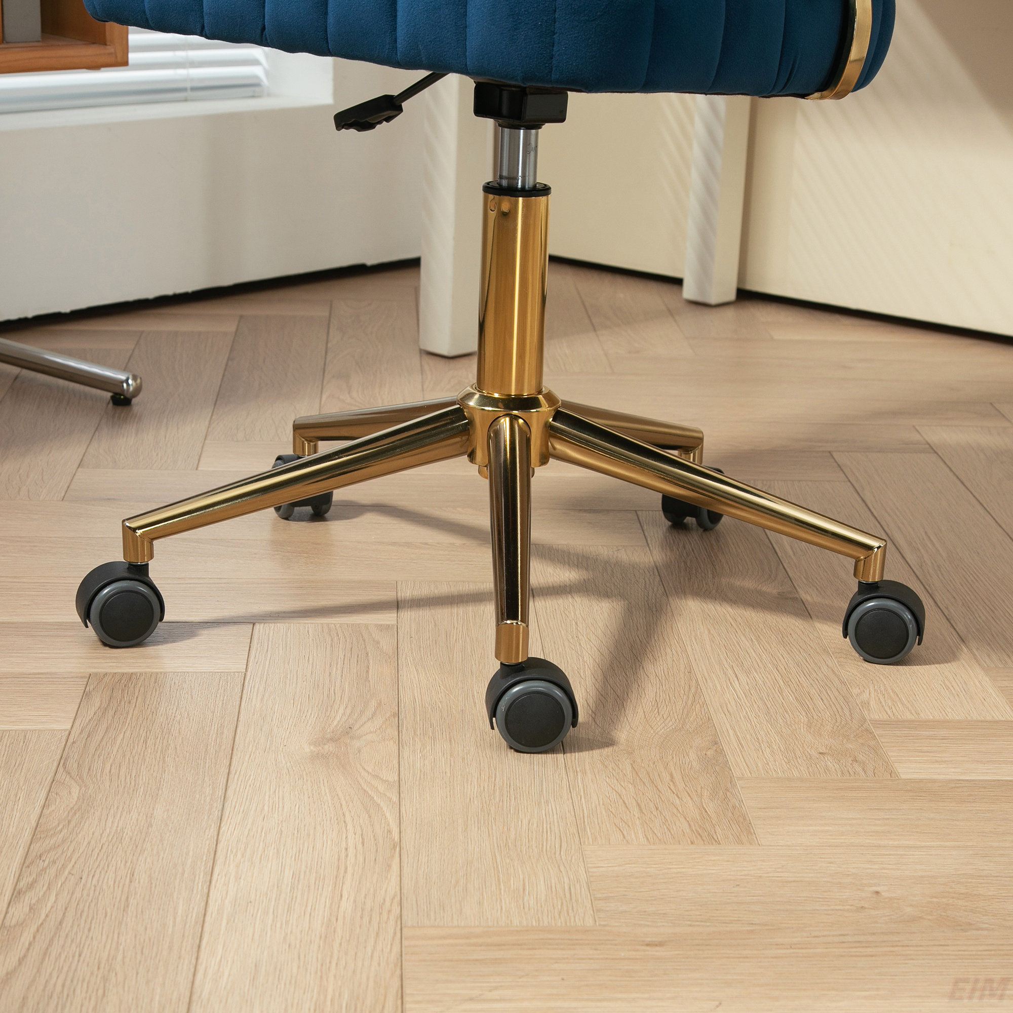 Latitude Run® Home Office Desk Chair, Modern Cute Computer Chair ...