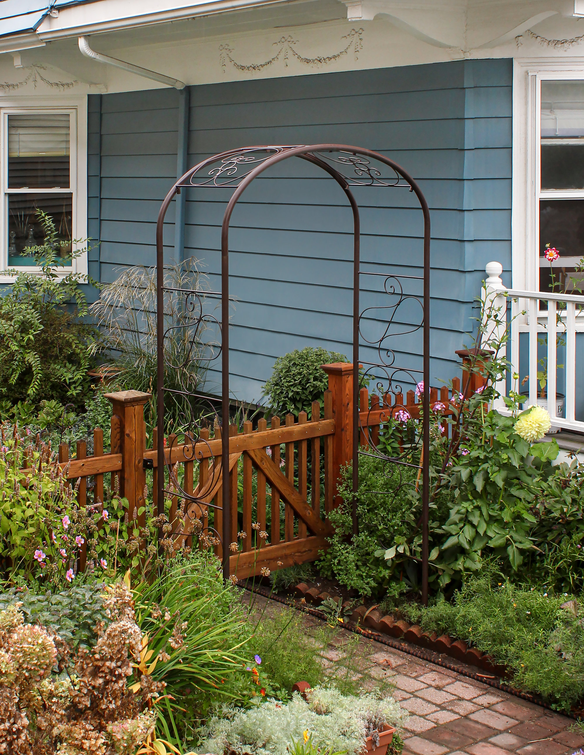 Fleur De Lis Living Nil Iron Arbour - Wayfair Canada