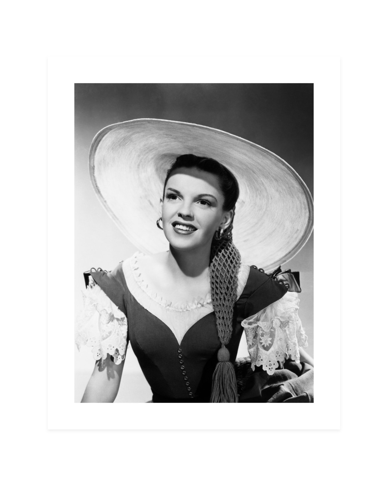 Globe Photos Entertainment & Media Smiling Judy Garland Looking Away ...
