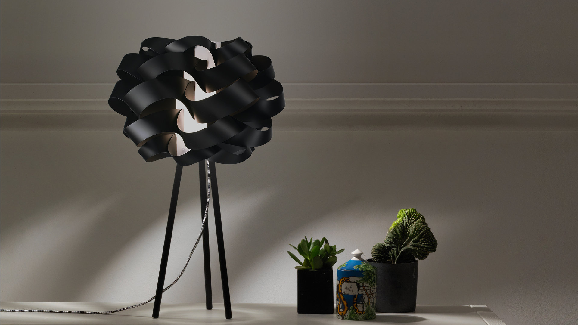 ZANEEN design Skyline Novelty Lamp | Wayfair