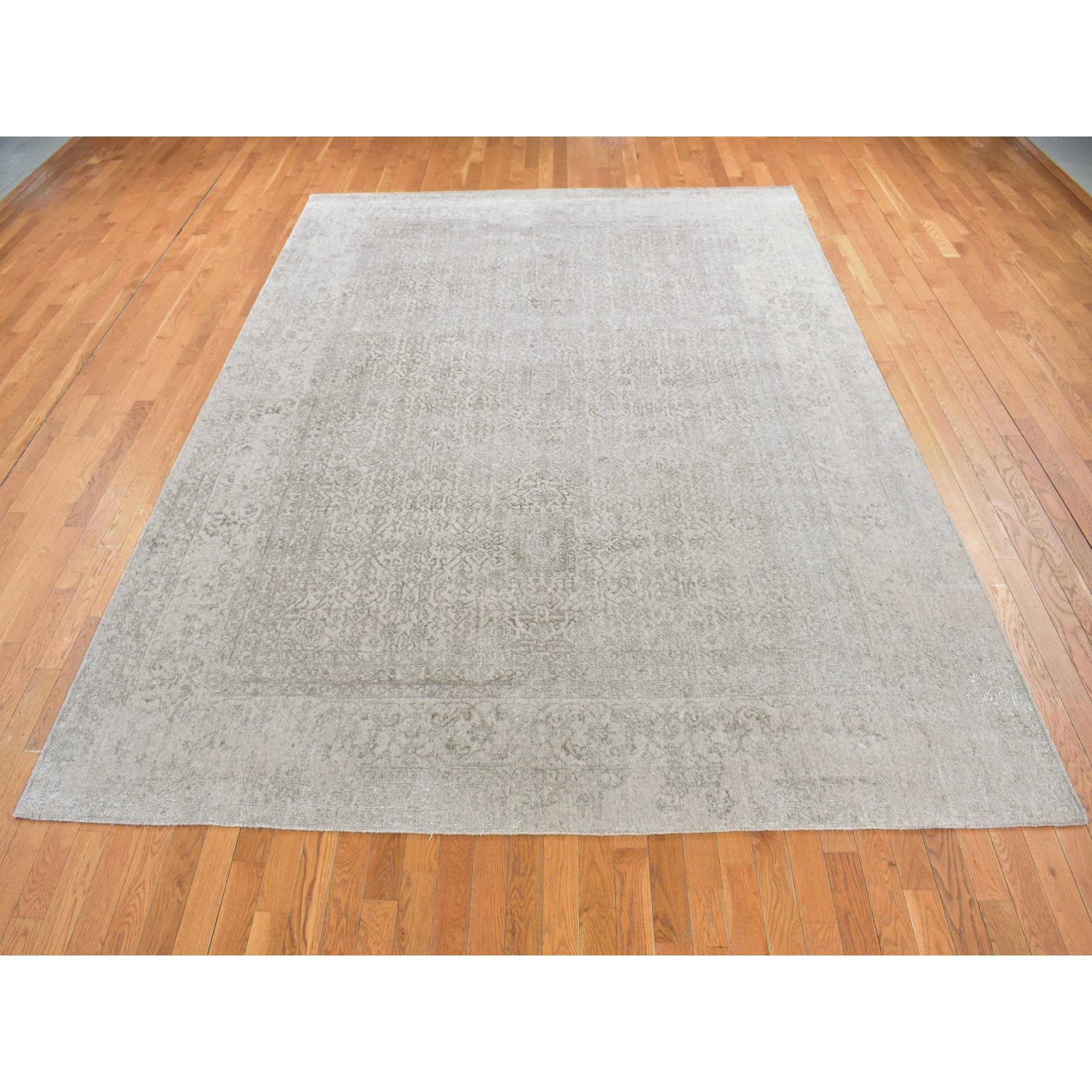 Hokku Designs 8'9"x12'1"Taupe Fine Jacquard Loomed Wool and Silk ...