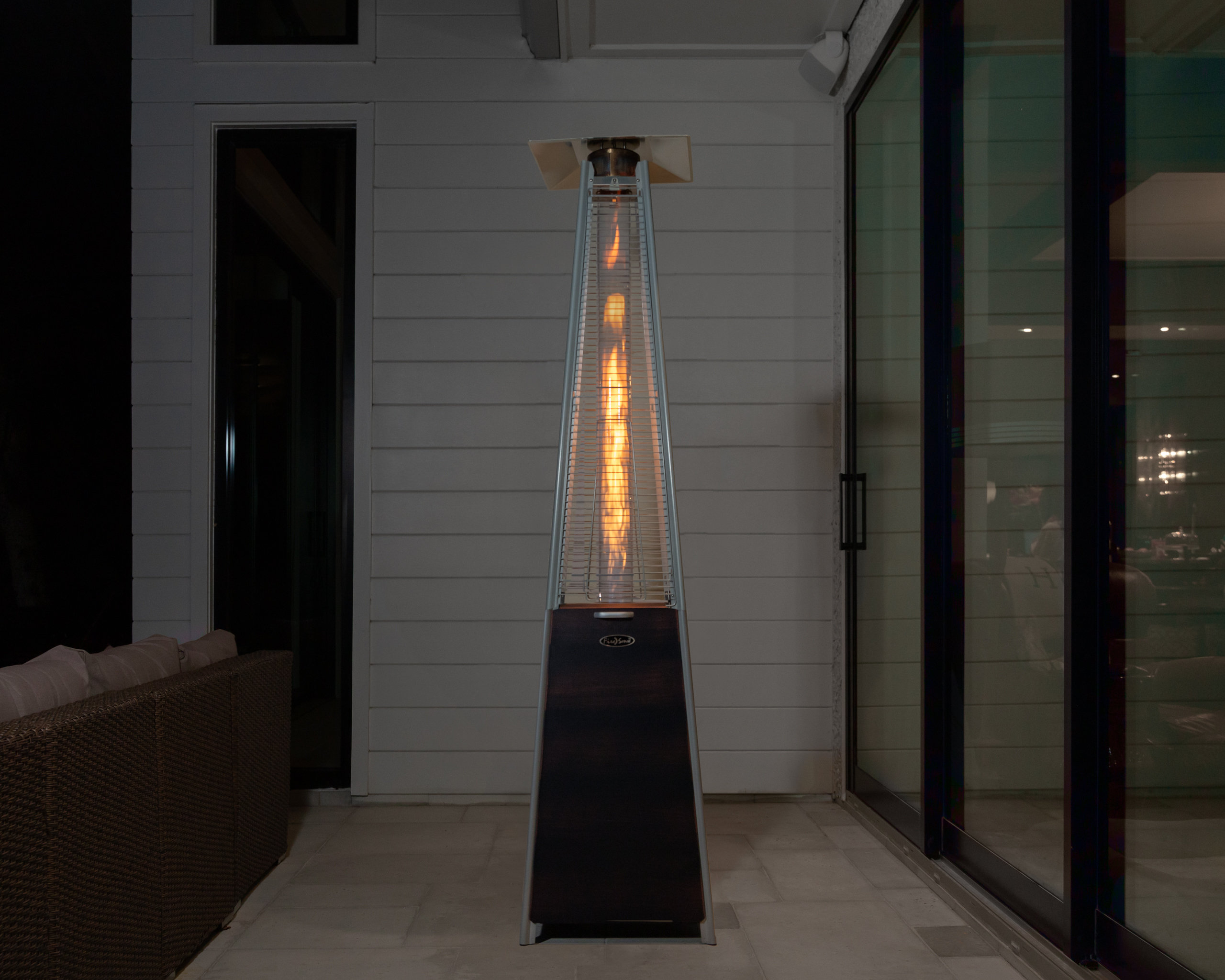 Fire Sense Coronado Pyramid Flame 40,000 BTU Propane Patio Heater ...