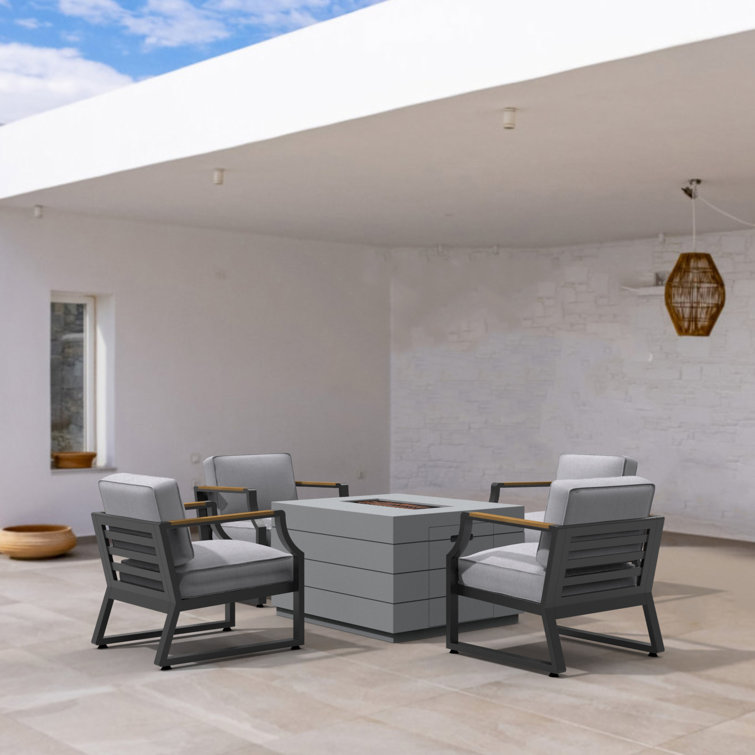 Ebern Designs Tenslee 4 - Person Rectangular Outdoor Dining Set with ...