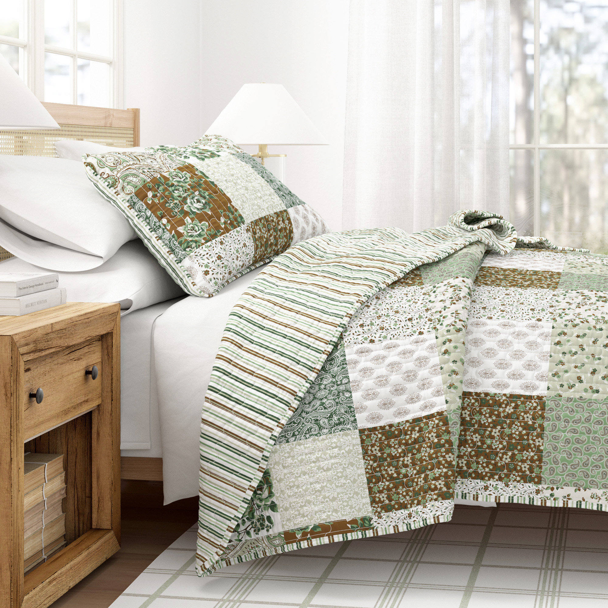 FreshFolds Paisley / Floral Patchwork Reversible Quilt Set with Shams ...