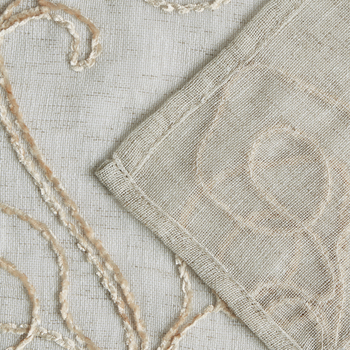 Dainty Home Bathroom 3D Stella Floral Chenille Linen Look Bath Shower ...